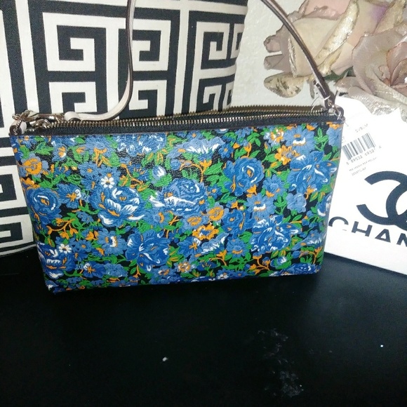 Coach | Bags | Coach Posey With Pop Out Pouch | Poshmark